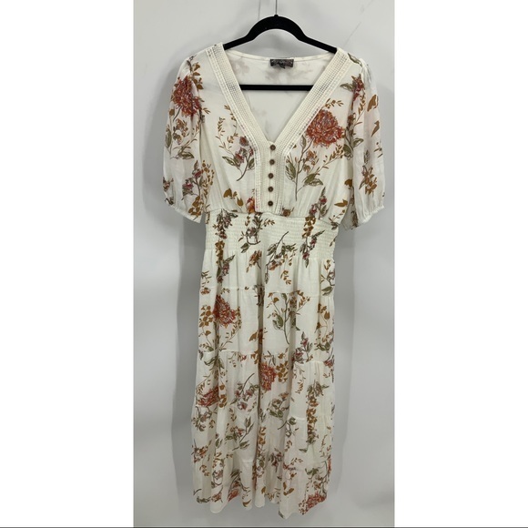 J Gee | Dresses | J Gee Floral Print Boho Tiered Maxi Dress | Poshmark